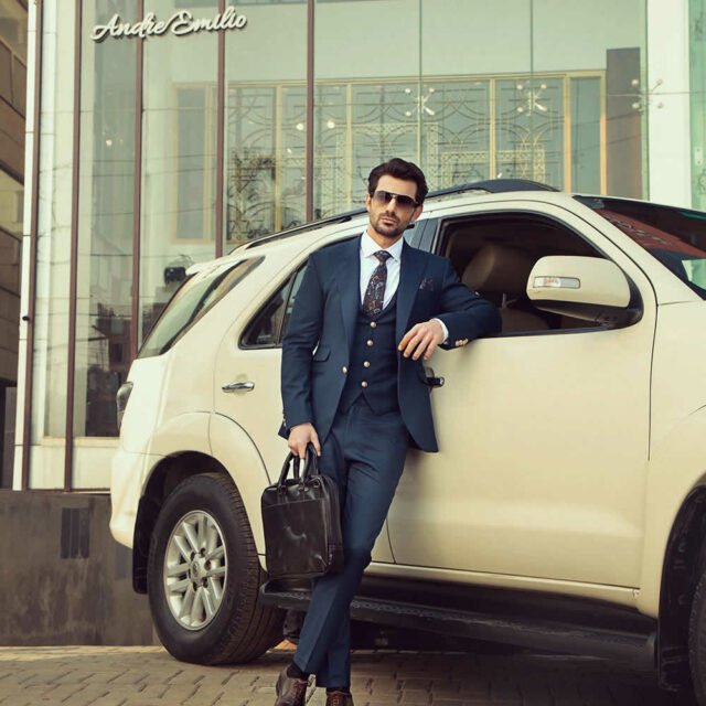 Buy Custom Business Suits For Men | Super fast delivery